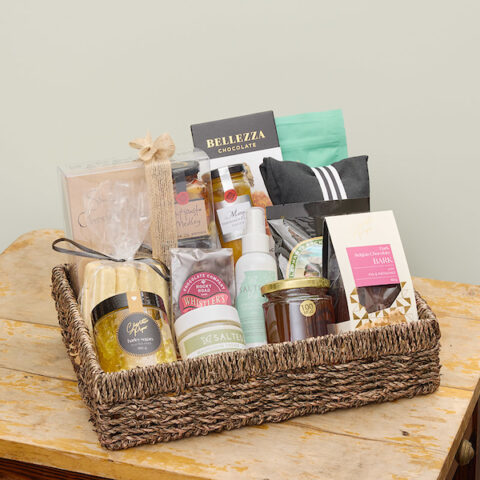 Gourmet & Comfort – Hamper - Bloomin Boxes